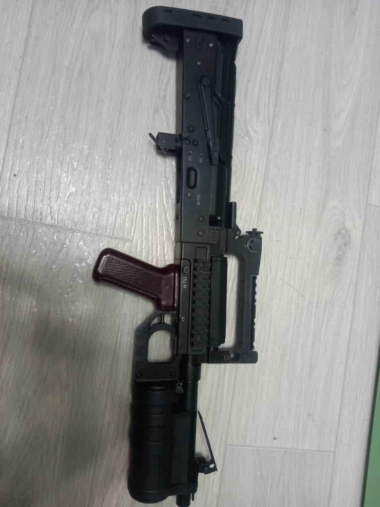 Groza oc 14 AEG první v ČR | Army shop, airsoft, armyburza - největší ...